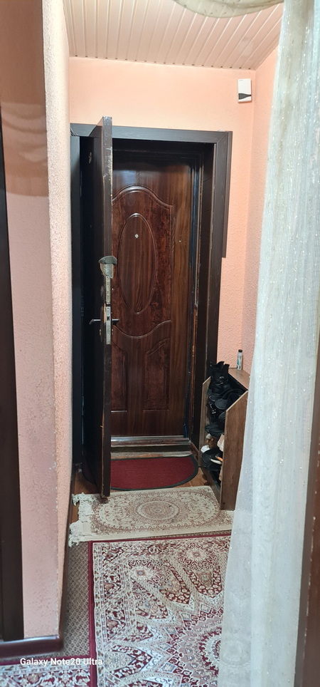Qora qamish 1/2 soy boyida uy