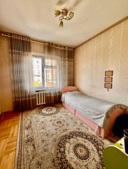 Продается 5ти ком. квартира; ор-р: 4й Роддом, 294 школа; 125м2