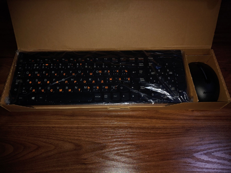 Беспроводные клавиатура и мышь Lenovo model: SK-8861