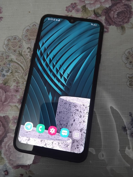 Samsung A20s telefon sotiladi