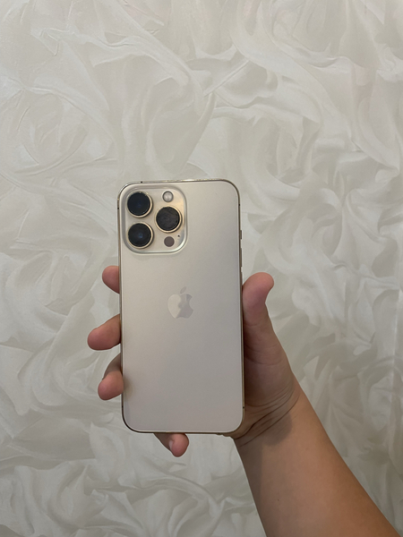 Iphone 13Pro gold