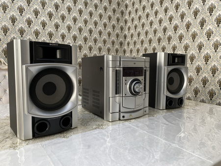 SONY superr zvuk arginal