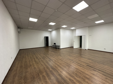 Продается Здание 2200м2 вдоль дороги - Яккасарай | Кушбеги