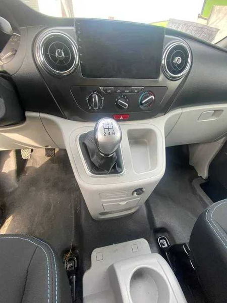 Jac M3 2023 oq qora ranglari 9 mestali