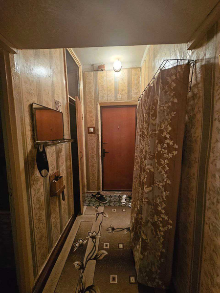 Срочно продам 2х ком квартиру на куйлюке2 ор-р базарчик &