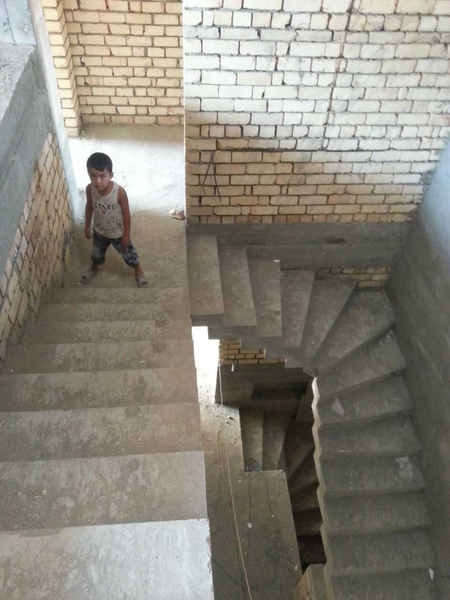 Beton zinalar xizmatini taklif qilamiz