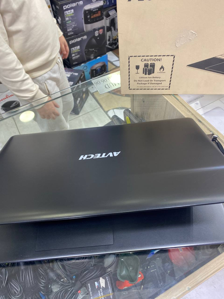 Notebook AVTECH i3 8gb operativka 1tb xotira