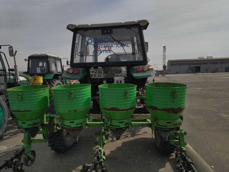 Traktor TTZ-811 ТТЗ Трактор