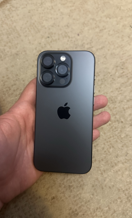 iPhone 15 pro 128gb
