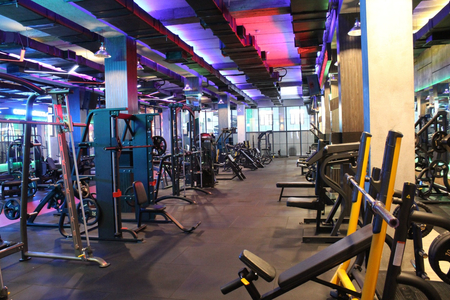 Simma Fit 6-15:00 годовой абонемент на фитнес клуб, бассейн и сауны