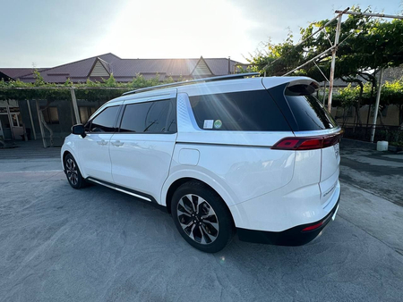 Kia Karnival holati zor