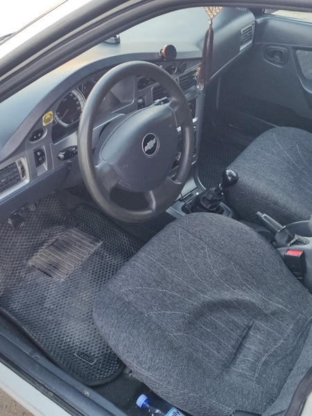 Dons 1.6 sotiladi