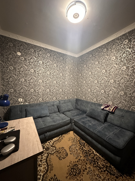 Uy sotiladi 4 xonali sergeli yangi hayot 8 hudud 75m²