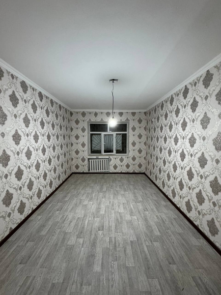 Продается 2/1/4 квартира в Алмазарском районе.