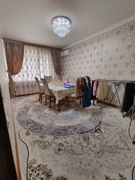 Продаётся квартира в Чилонзарском районе ( макаронка).