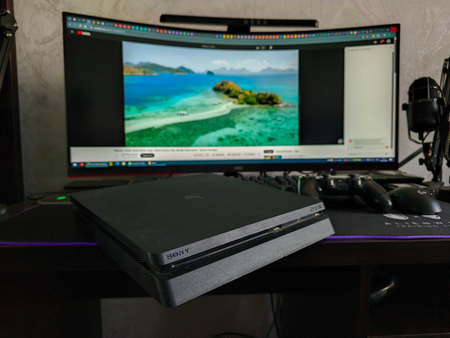 Playstation 4 slim 1tb с играми, можно играть оффлайн а также онлайн!