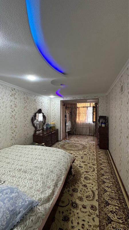 Продается 6 комнатная квартира на 1 этаже площадью 120 кв.м.