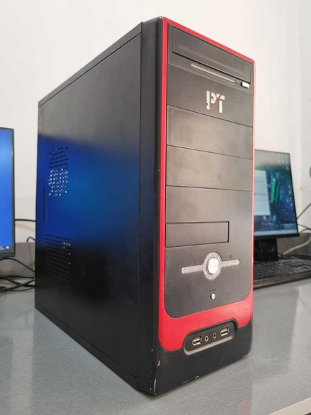 O'yinlar uchun Kuchli Byujetni DDR4 Kompyuter