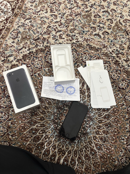 Iphone 7 32 sotiladi продается
