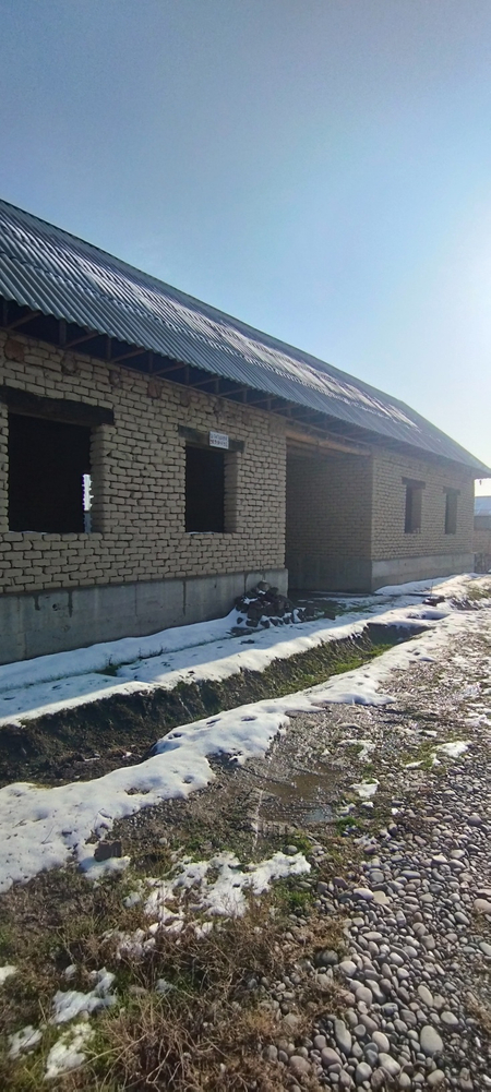 Uchastka sotiladi