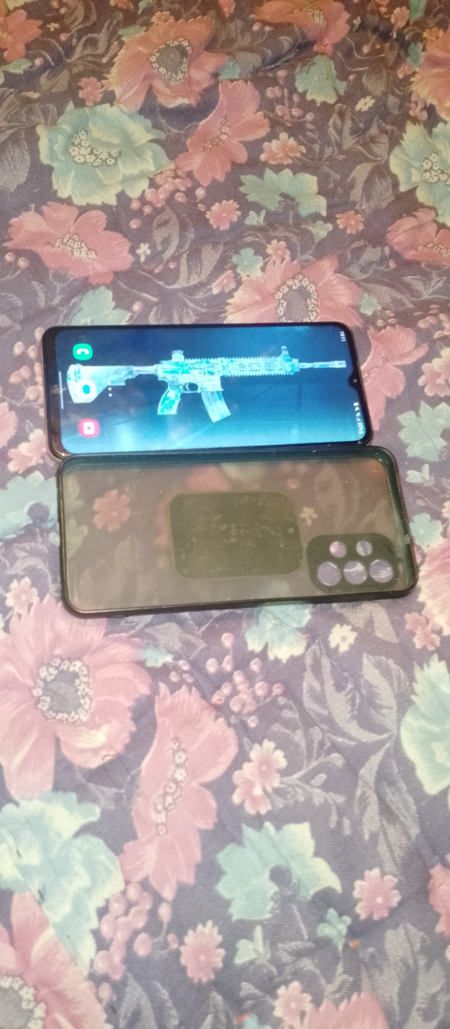 Samsung F13 4/64