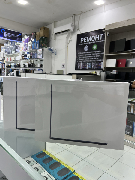 MacBook Air 13 inch M2 8/256 Новый 2023