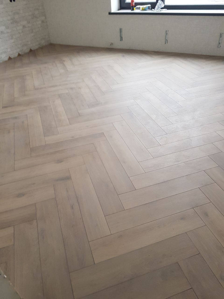 Laminat (tarket)teramiz 
Ламинат (таркет) установка