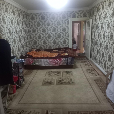 Срочно квартира сотилади савдоси бор