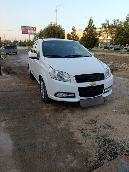 Nexia 3 yili 2019 srochno sotiladi