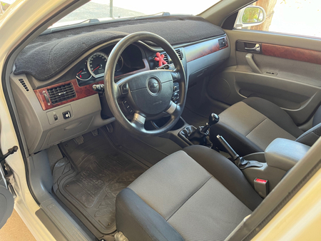 Продаю Lacetti 1.8