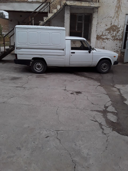 ИЖ 2117 срочно сотилади  2008йил