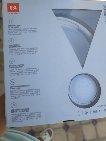 Assalom alekum Original JBL naushnik sotiladi