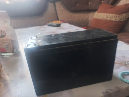 Аккумулятор сотилади 12v va 6v