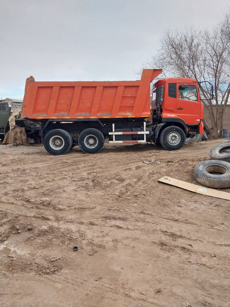 Howo Dongfeng samosval sotiladi