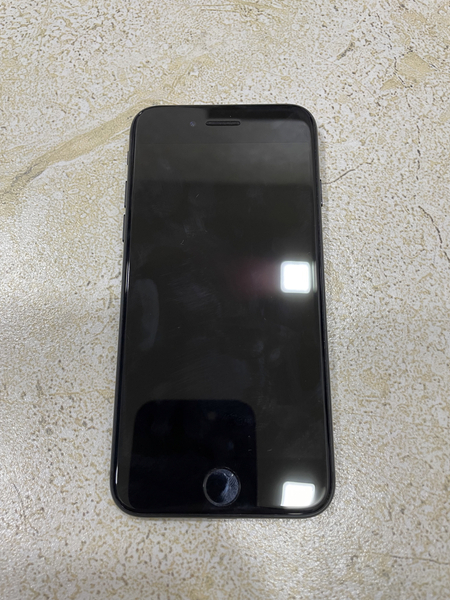 Iphone 7 - 32gb.