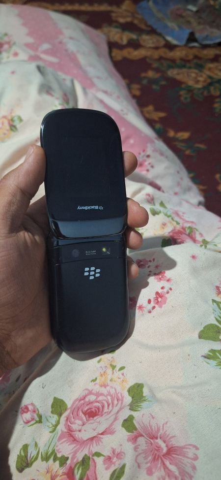 Blackberry 9670 ideal\\n50 y.e. kelishilgan