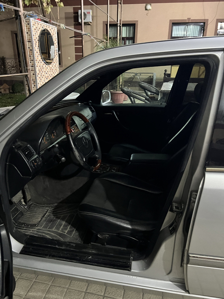 Merc 202 sotiladi xolati ideal balonlari yahshi yurishlari zor