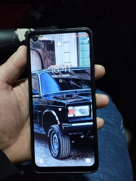 Samsung 21S karobka dakumenti yo'q
