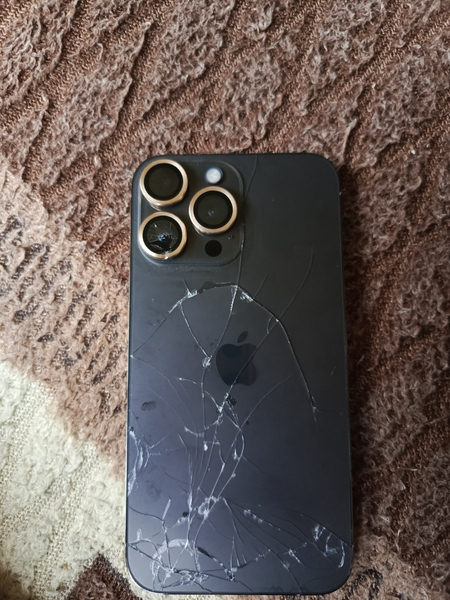 Iphone XR 13 pro corpus