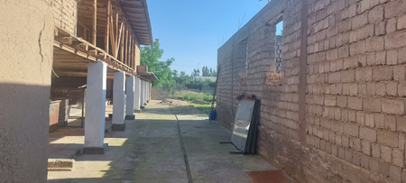 Xovli va mini ferma sotiladi