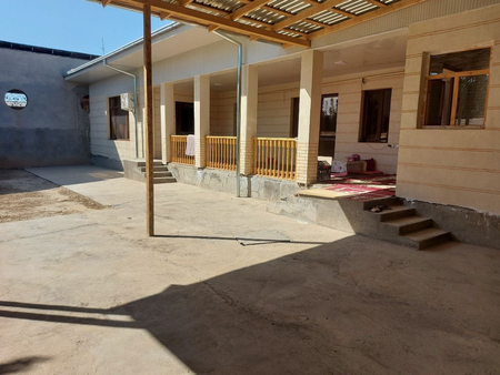 Olmazor tumani Moyariq Moyqorgon da hovli srochna sotiladi