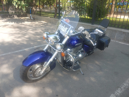 Срочно, Мотоцикл Honda VTX 1800 R, 2002 год