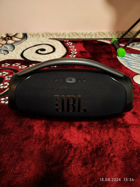 JBL   Boombox   3.