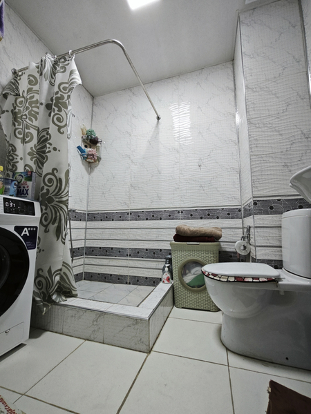 Срочно продаётся 2 комната