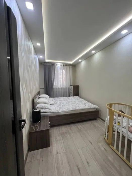 Продается квартира на Саламатина 2/2/5 кирпич 52м2 не торец