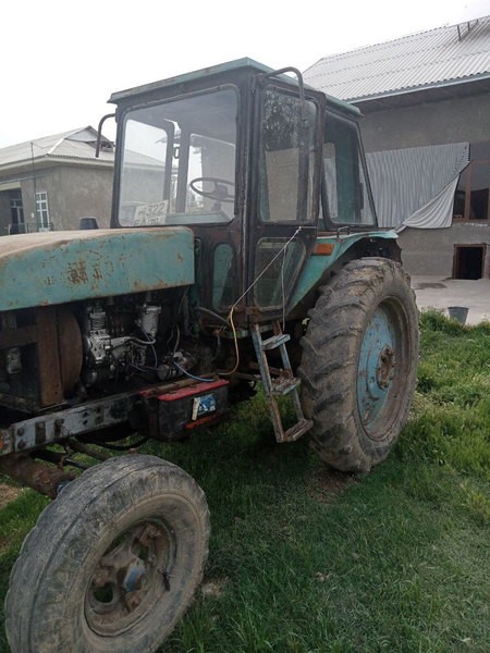 TTZ80 Xachir traktor