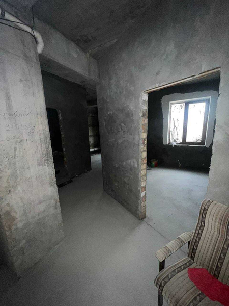 Продам или сдам в аренду цокольное пом.  Юнусабад 19 кв 8 ком. 190 кв
