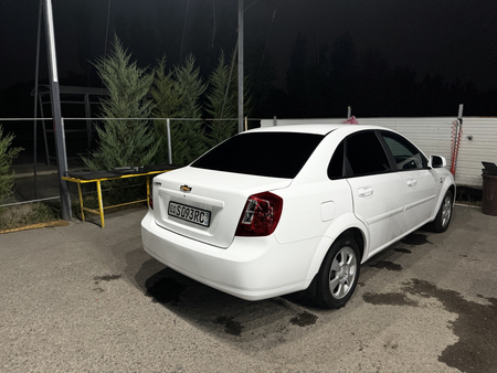Gentra 2023 oq 4970km probegi iyun oyida avtosalondan chqqan