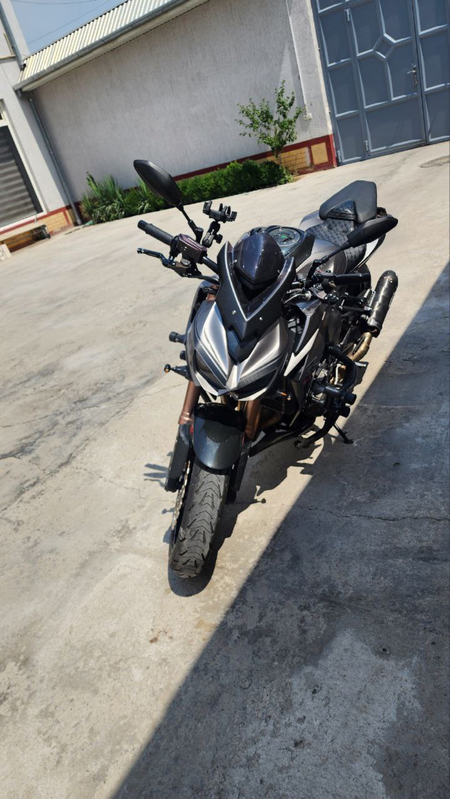 Kawasaki- Z1000 14