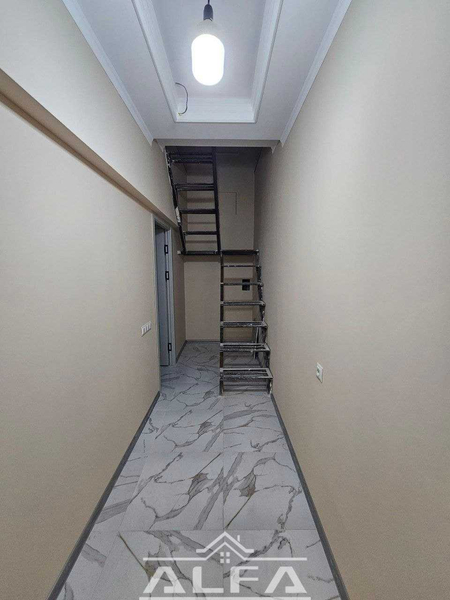 6 xonali qilingan 110m² +110m² podval, 1-qavat sotiladi.